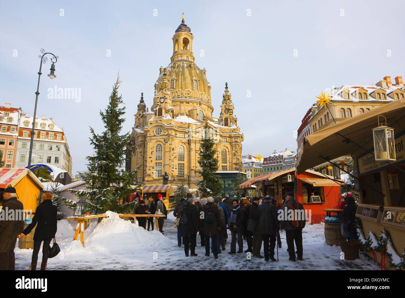 Dresden winter frauenkirche -Fotos und -Bildmaterial in hoher Auflösung ...