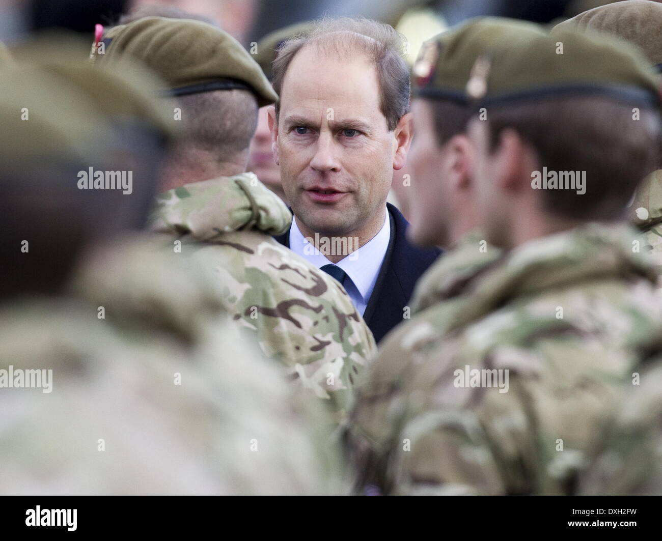 Prince Edward, Earl of Wessex Prinz Philip trafen sich die Soldat ...