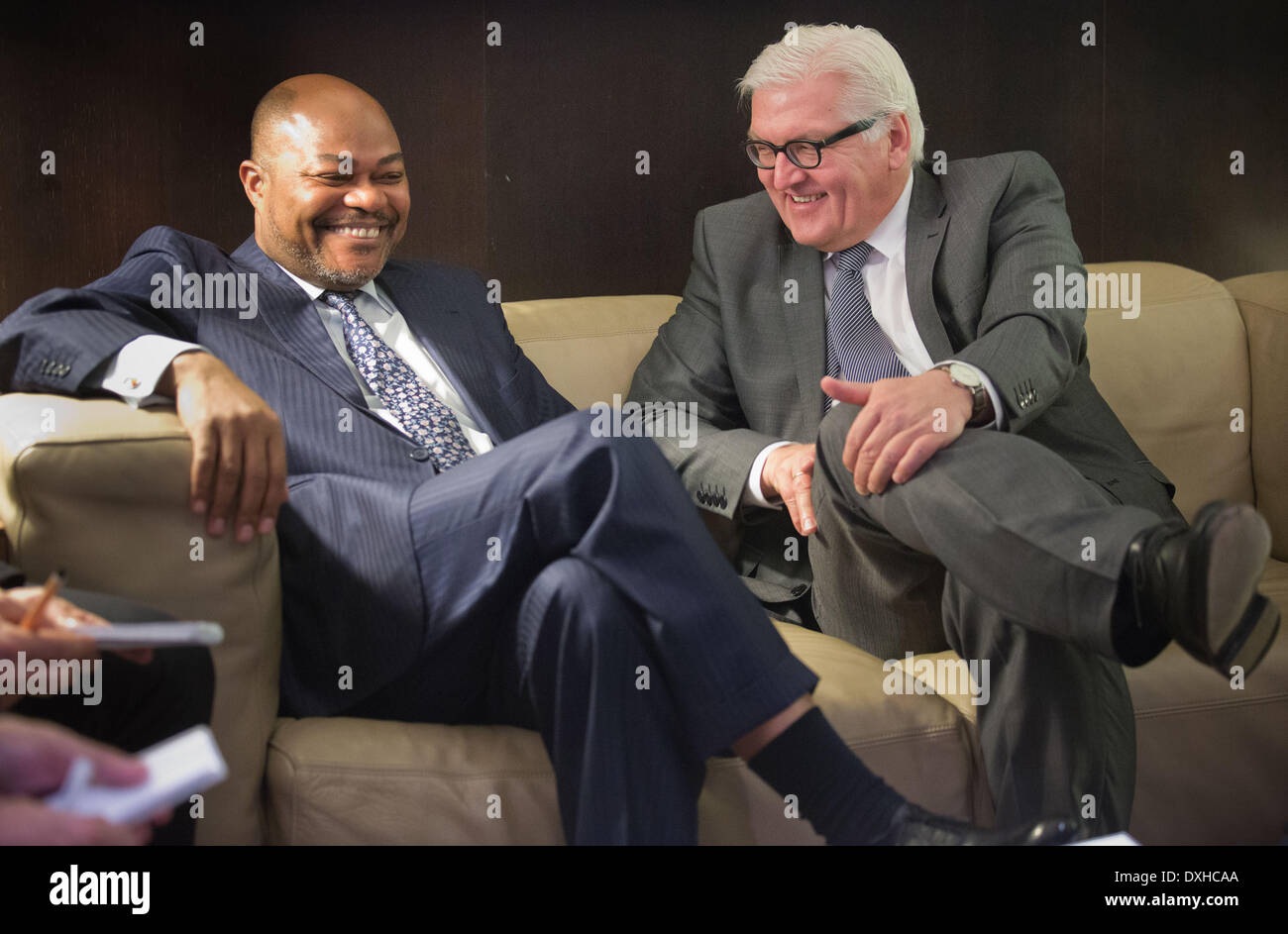 Deutsch angolanisch -Fotos und -Bildmaterial in hoher Auflösung – Alamy