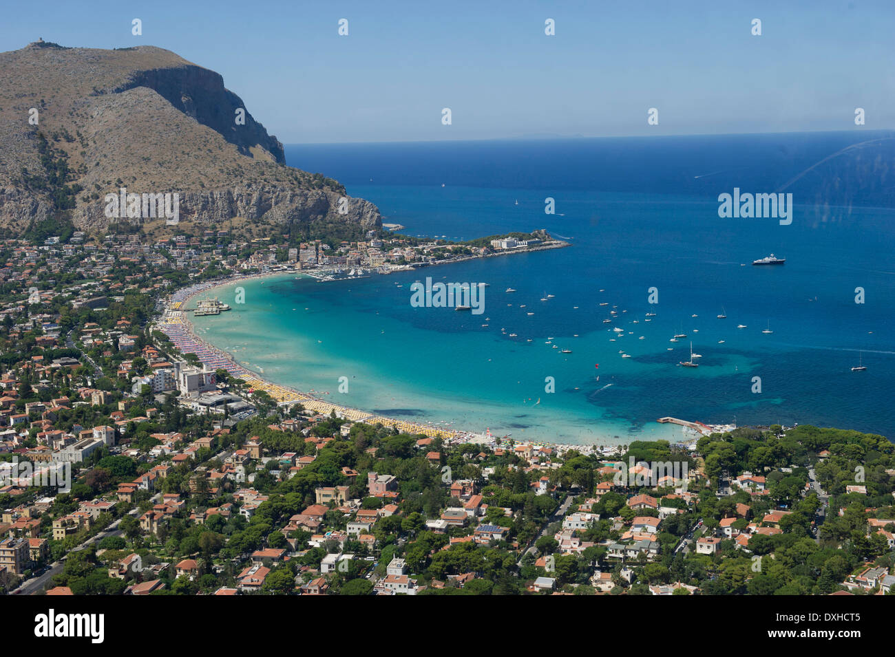 Mondello beach palermo sicily italy -Fotos und -Bildmaterial in hoher ...