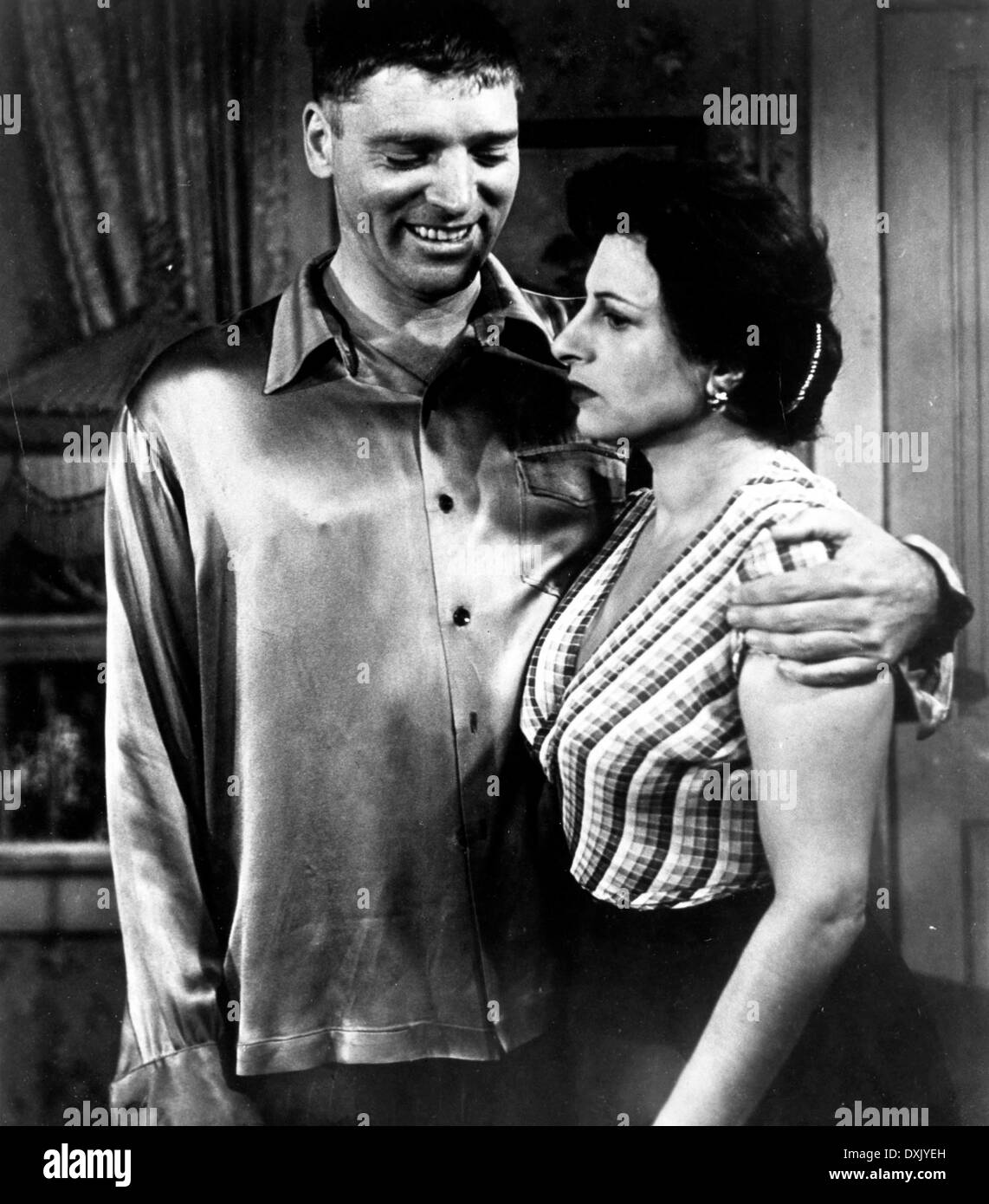 Die rose tattoo 1955 burt lancaster Schwarzweiß-Stockfotos und -bilder ...