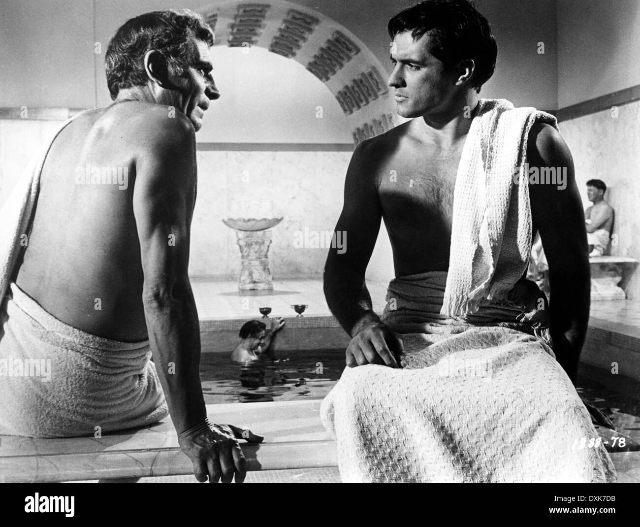 Spartacus 1960 laurence olivier -Fotos und -Bildmaterial in hoher ...