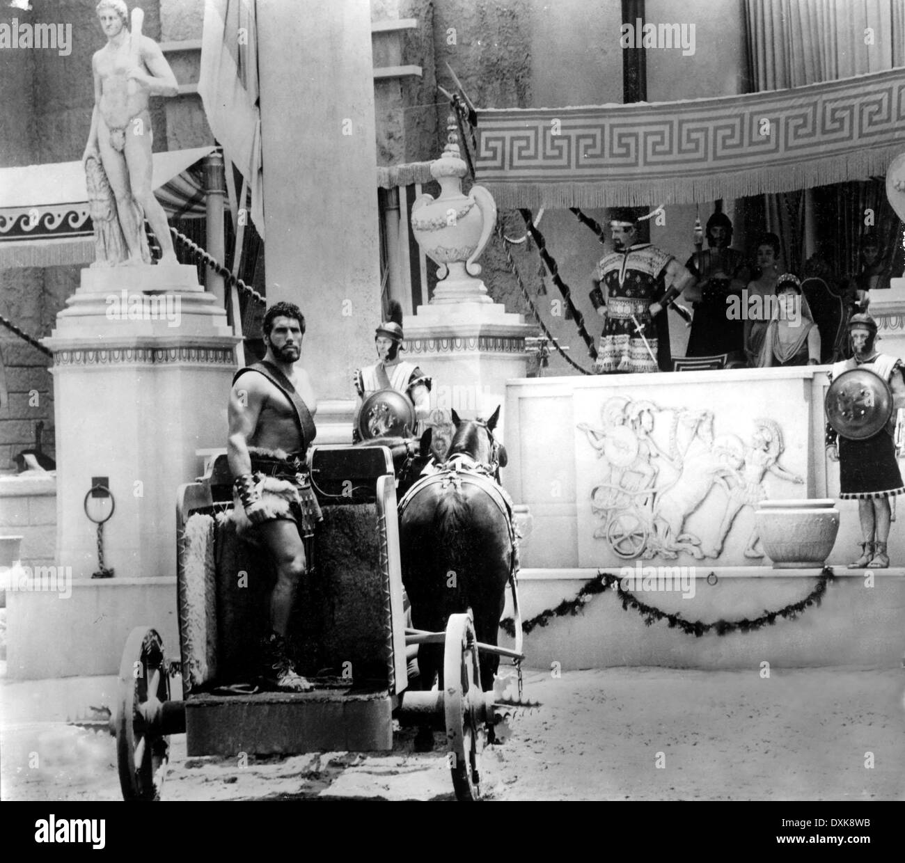 The three stooges meet hercules -Fotos und -Bildmaterial in hoher ...