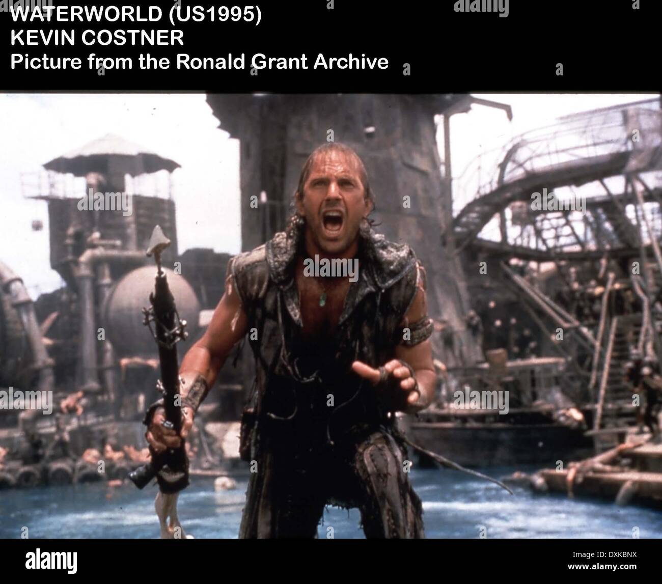 Waterworld 1995 kevin costner -Fotos und -Bildmaterial in hoher ...