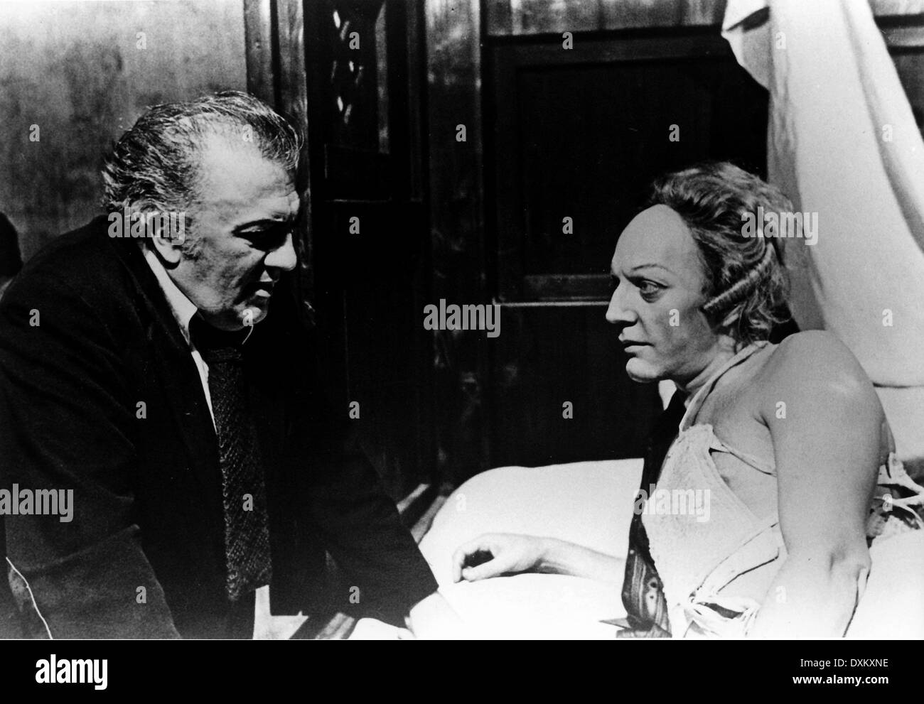 Federico fellini casanova -Fotos und -Bildmaterial in hoher Auflösung ...
