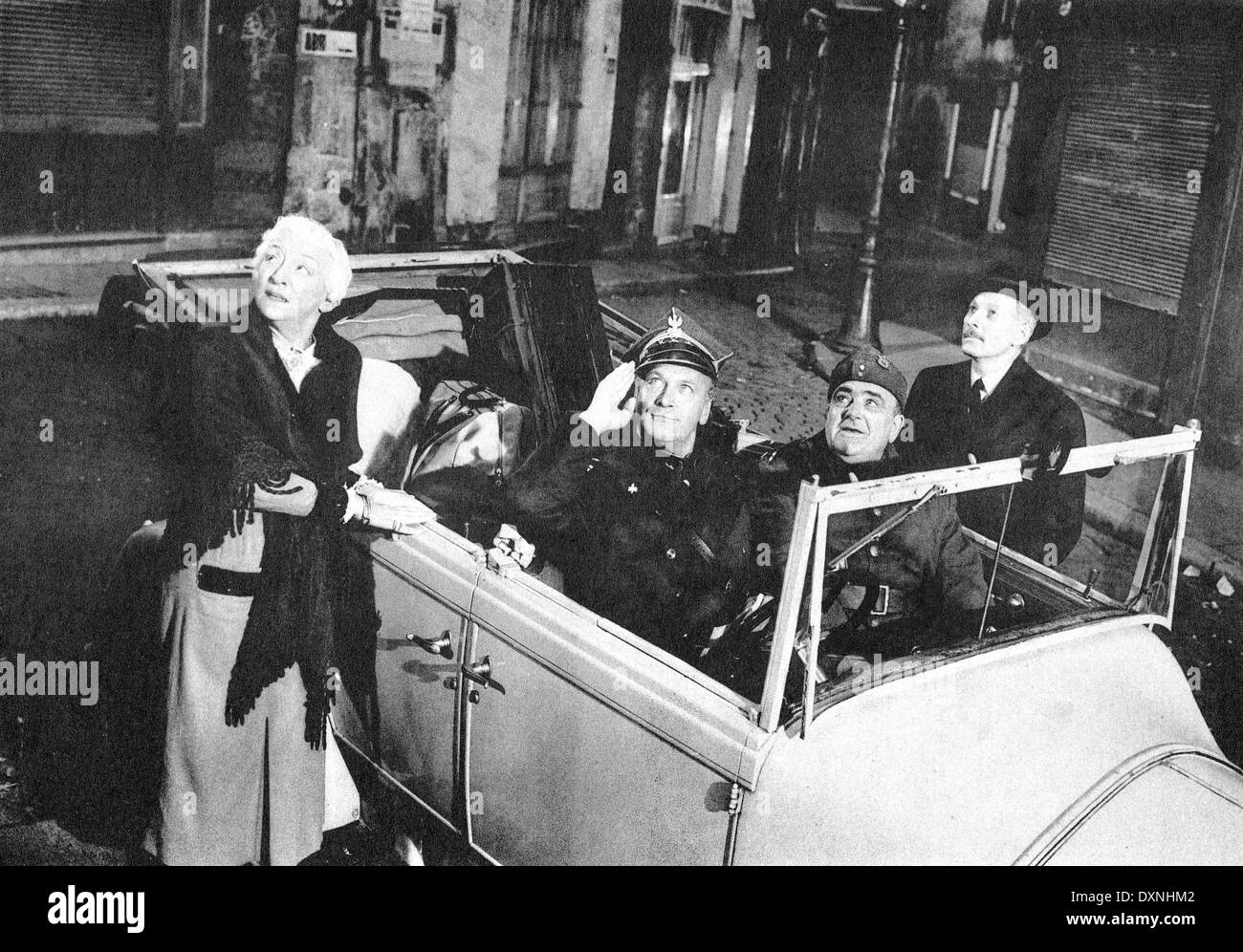 Curd juergens -Fotos und -Bildmaterial in hoher Auflösung - Seite 4 - Alamy