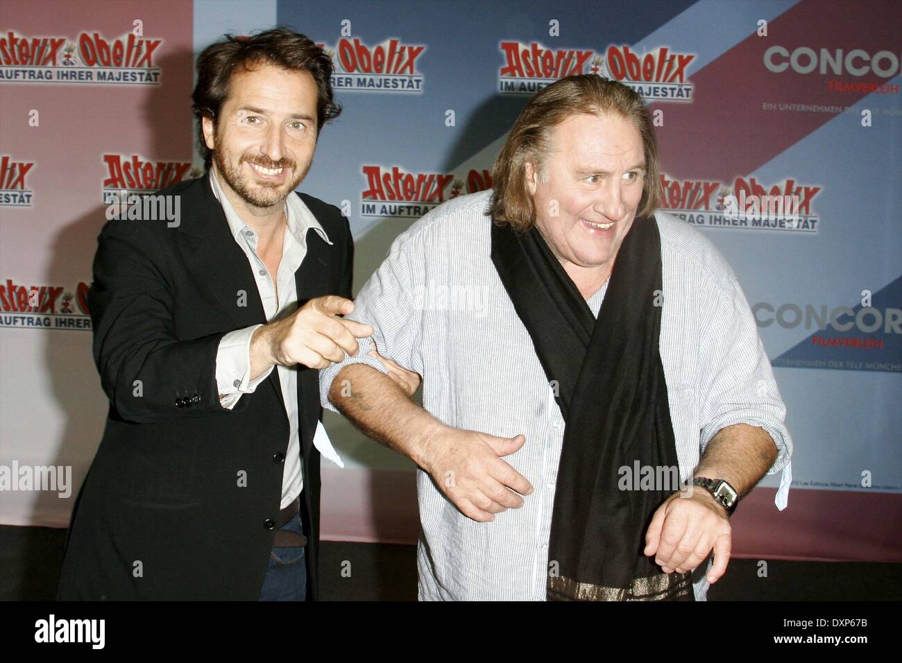 Gerard depardieu obelix asterix -Fotos und -Bildmaterial in hoher Auflösung - Seite 2 - Alamy