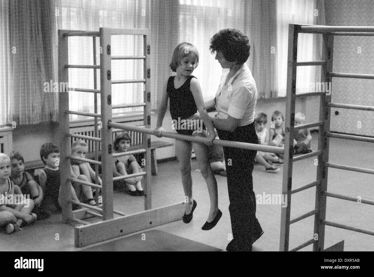 Alltag in der gdr -Fotos und -Bildmaterial in hoher Auflösung - Seite 2 ...