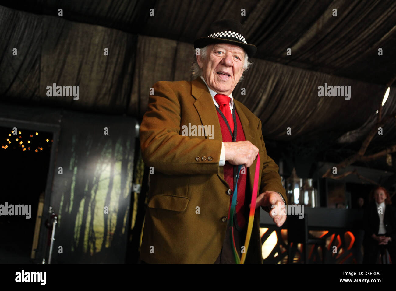 Berühmten russischen Clown Oleg Popov, im Alter von 83, bereitet sich ...