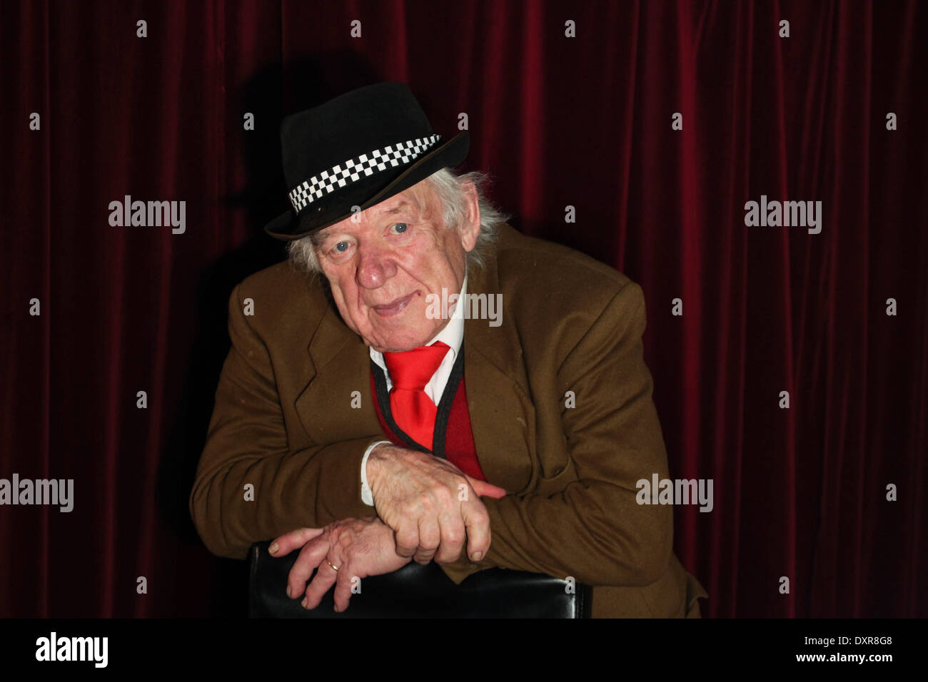 Oleg Popov Stockfotos und -bilder Kaufen - Seite 2 - Alamy