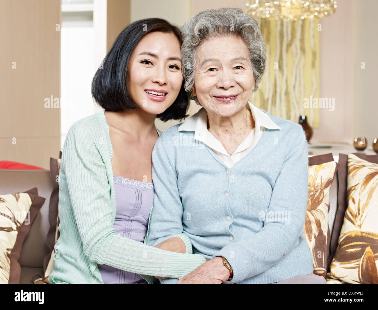 Seine schwiegertochter -Fotos und -Bildmaterial in hoher Auflösung – Alamy