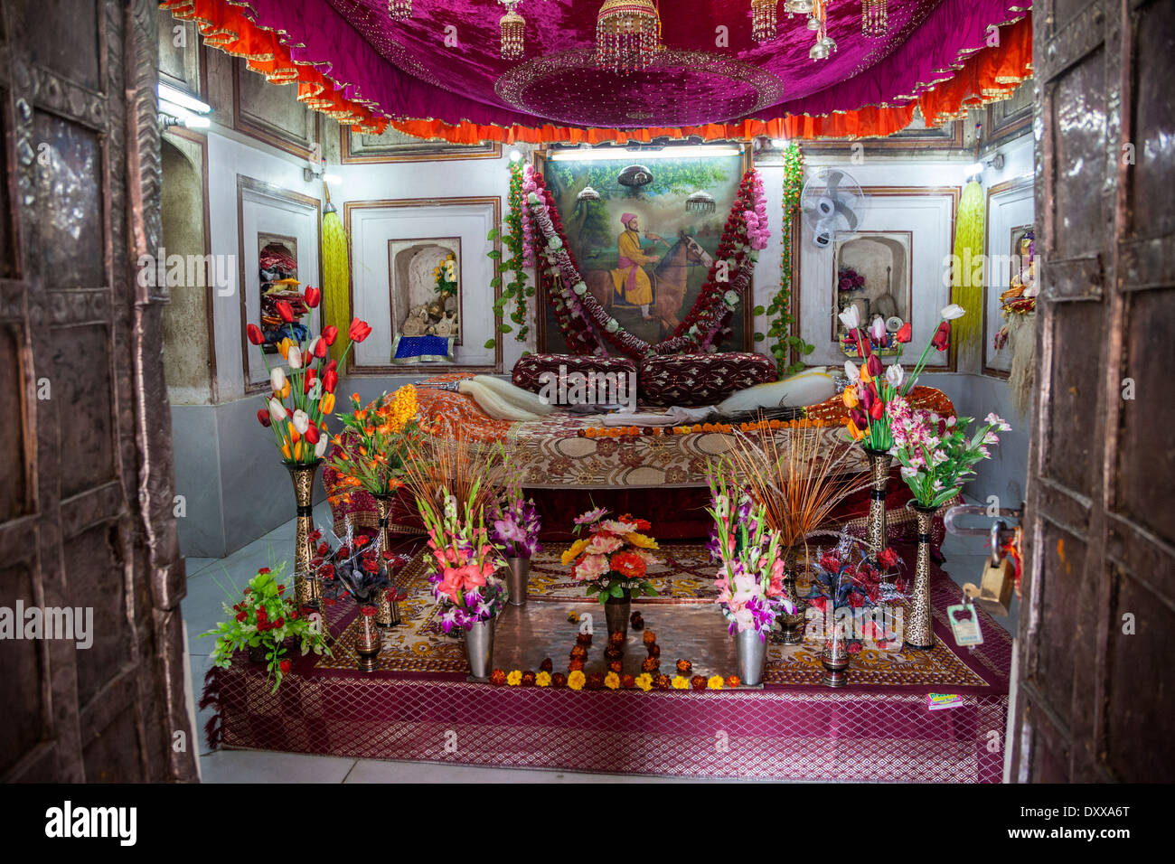 Durbar shri guru ram rai ji maharaj -Fotos und -Bildmaterial in hoher ...