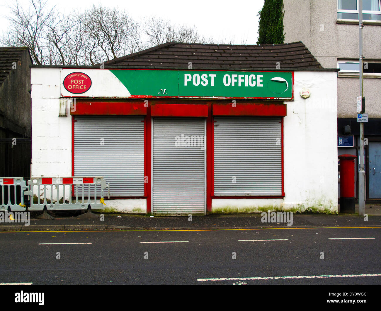 Bureau de poste fermé -Fotos und -Bildmaterial in hoher Auflösung – Alamy