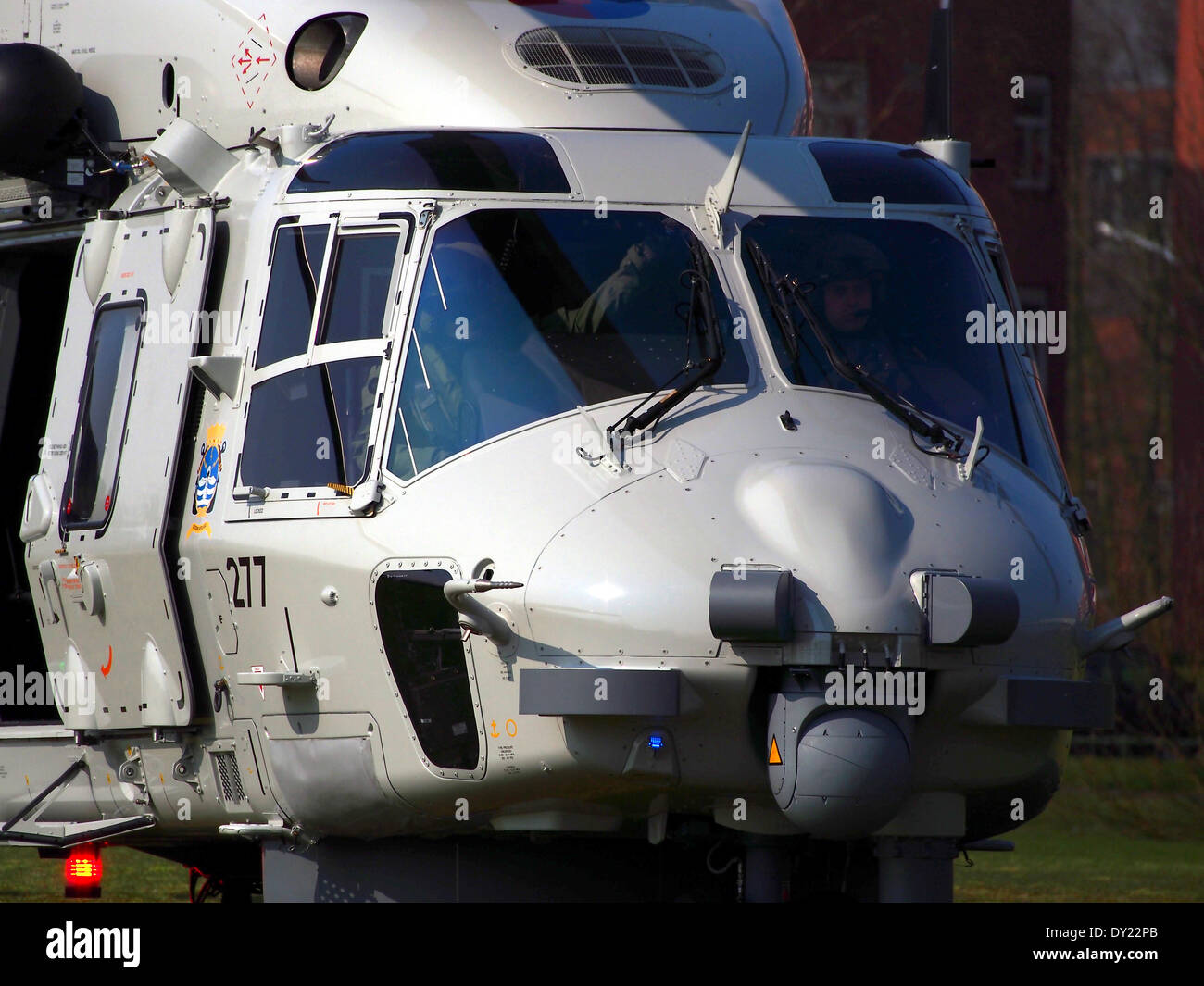 Nato fregatte hubschrauber -Fotos und -Bildmaterial in hoher Auflösung – Alamy