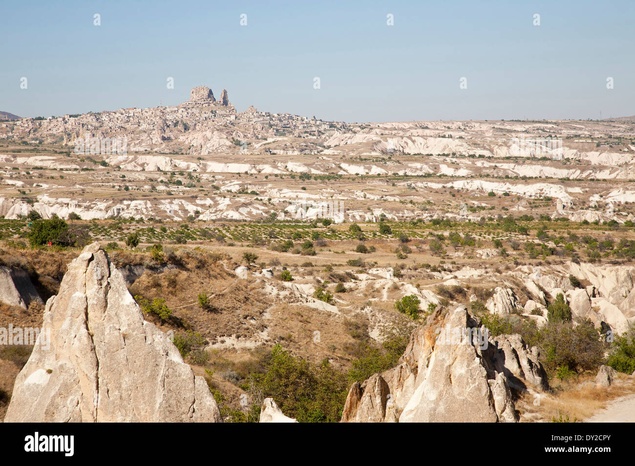 Landschaft und Uchisar Dorf, Kappadokien, Anatolien, Türkei, Asien ...