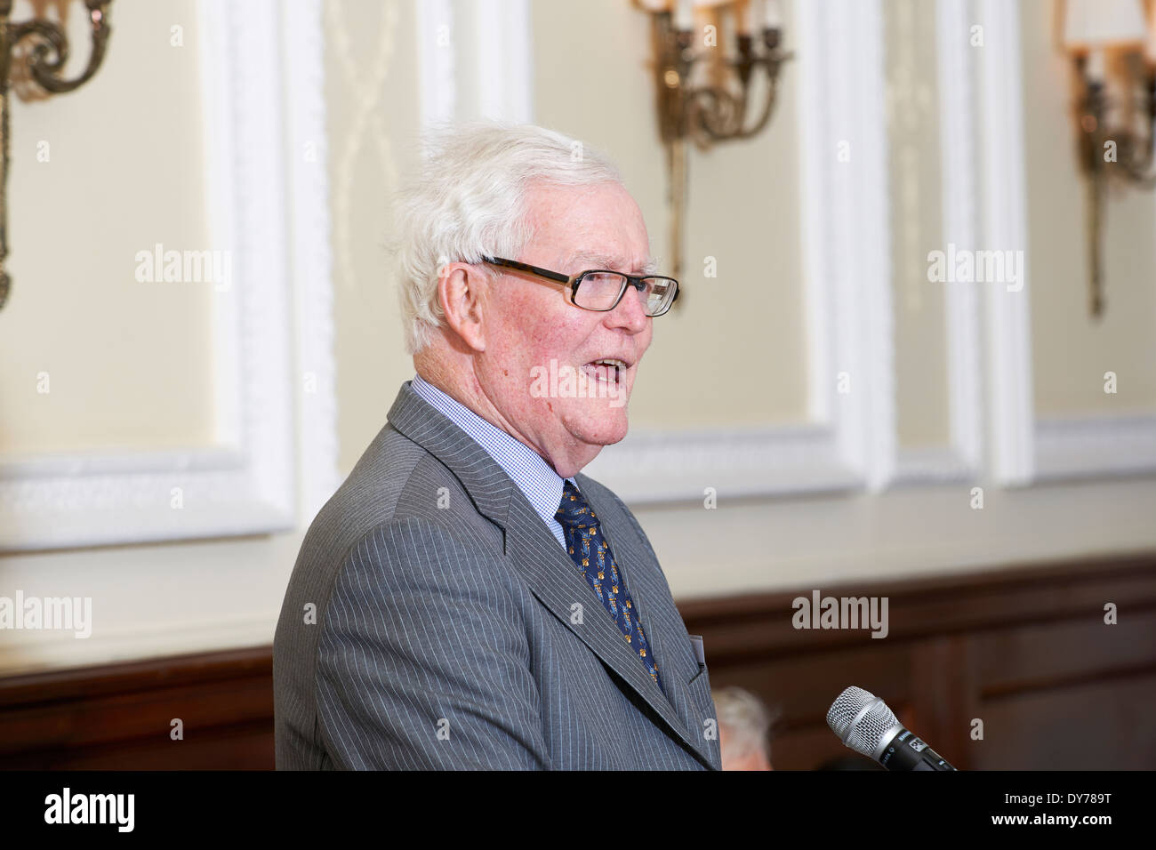 Baron hurd -Fotos und -Bildmaterial in hoher Auflösung – Alamy
