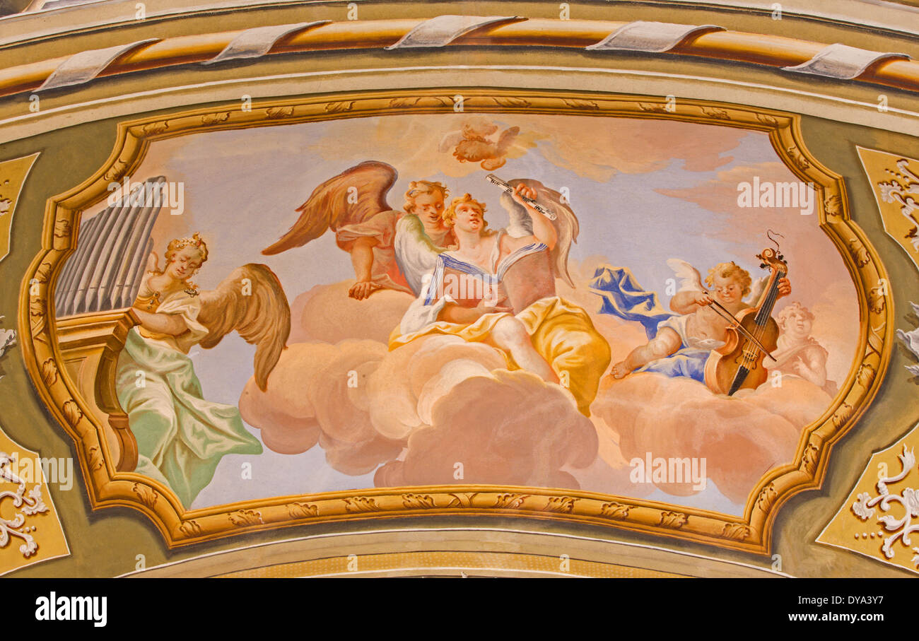 Chor der Engel Fresko aus Decke der Kapelle in St. Anton Palast von ...