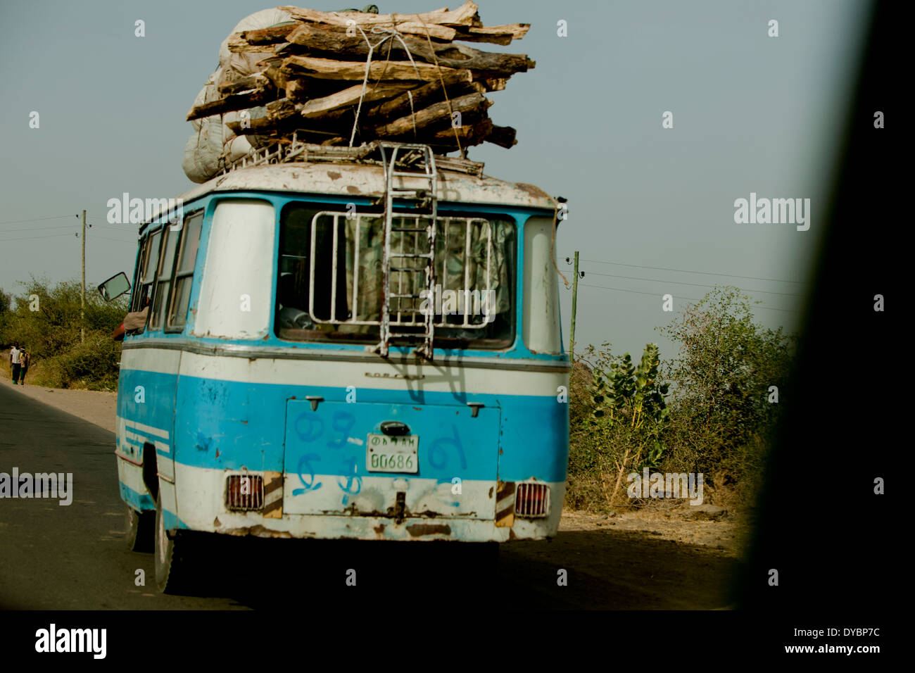 Loaded bus -Fotos und -Bildmaterial in hoher Auflösung – Alamy