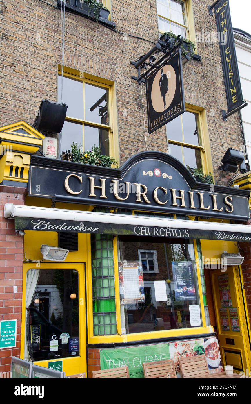 Churchills restaurant -Fotos und -Bildmaterial in hoher Auflösung – Alamy