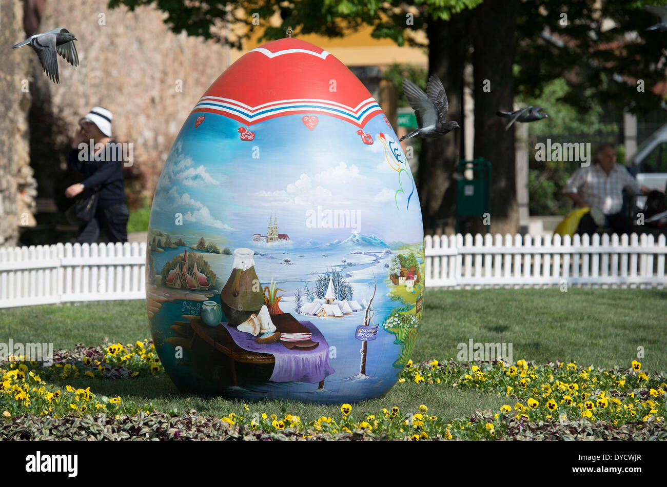 Riesiges kroatisches osterei -Fotos und -Bildmaterial in hoher ...