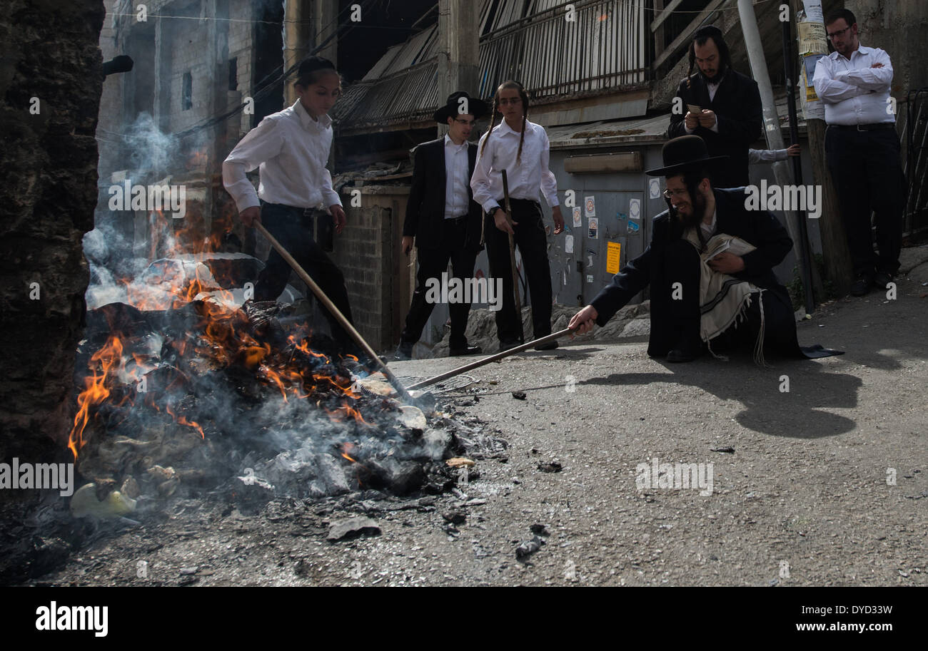 Jewish people eating -Fotos und -Bildmaterial in hoher Auflösung – Alamy