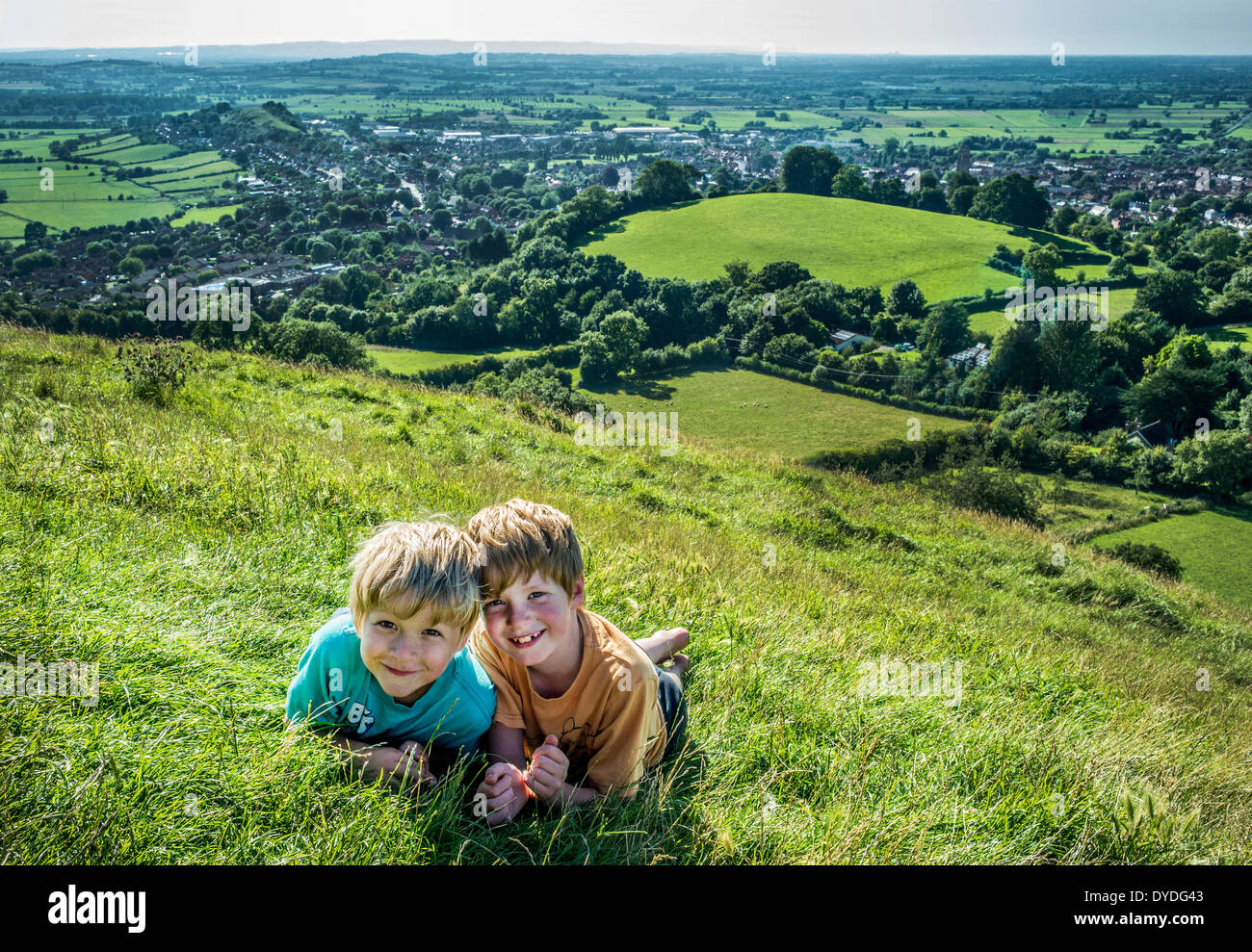 Jungs im urlaub -Fotos und -Bildmaterial in hoher Auflösung – Alamy