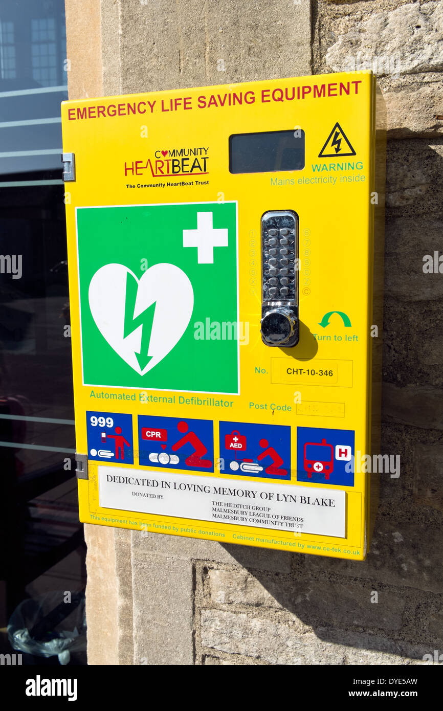 öffentlicher defibrillator -Fotos und -Bildmaterial in hoher Auflösung ...