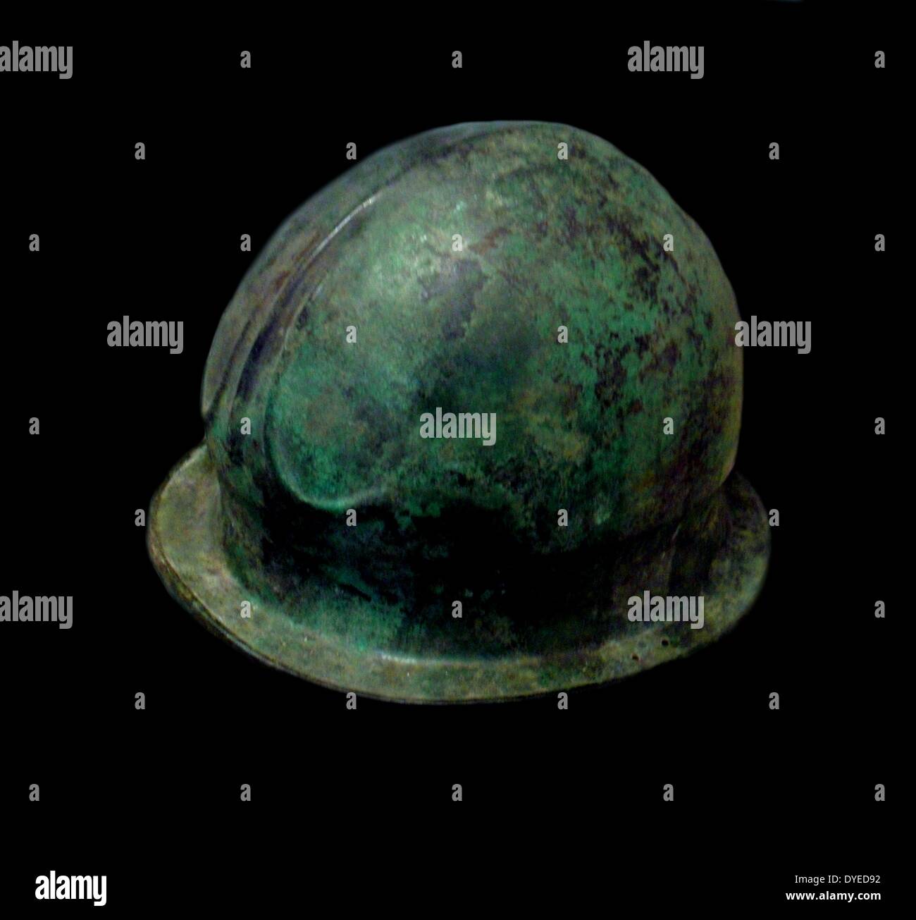 Bronze helmet -Fotos und -Bildmaterial in hoher Auflösung – Alamy