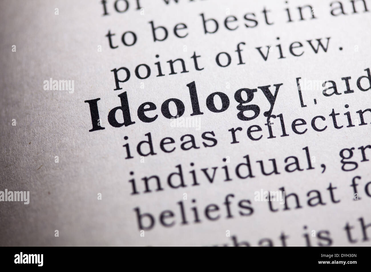 Wörterbuch ideologie -Fotos und -Bildmaterial in hoher Auflösung – Alamy