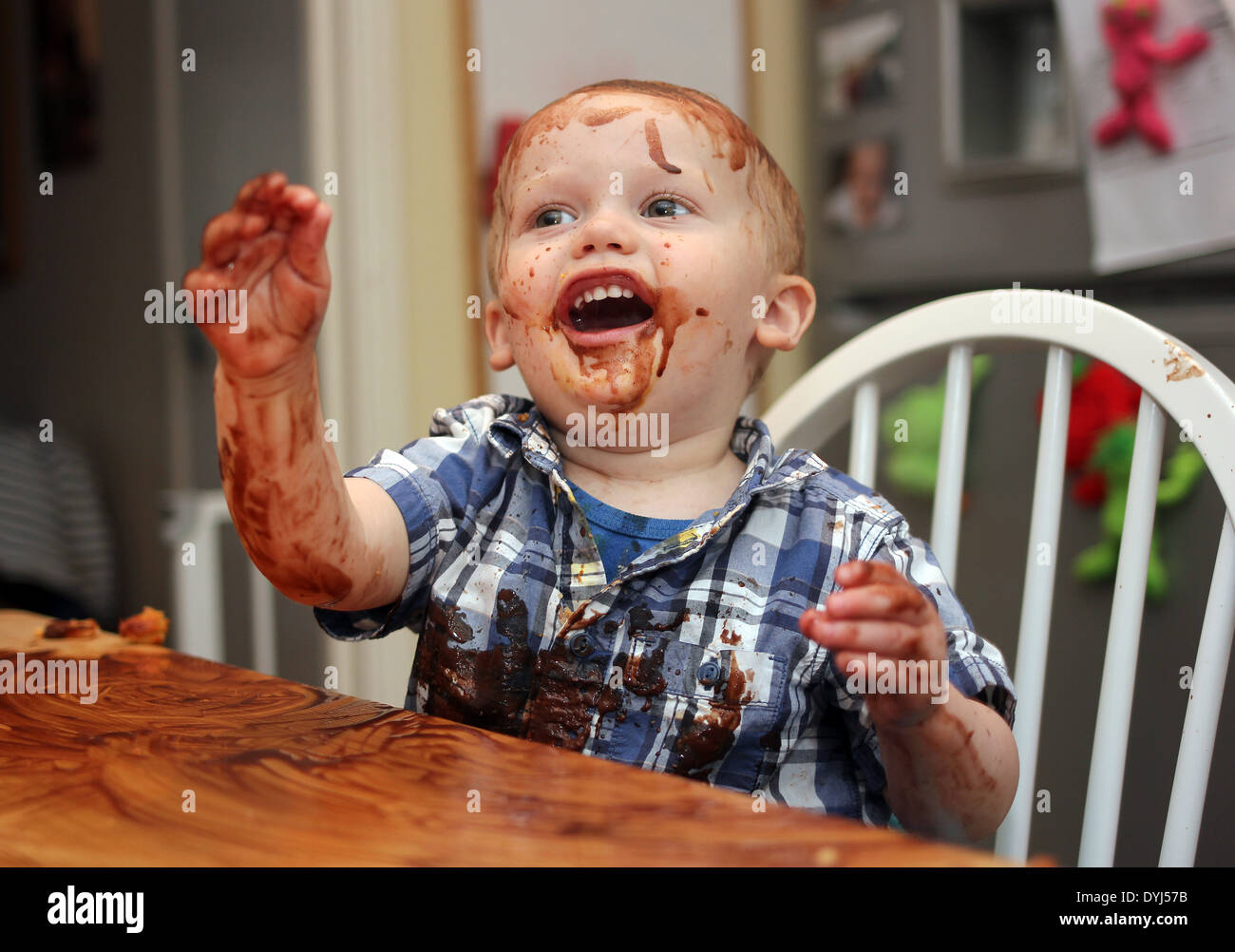 Baby in Schokolade, illustrative Redaktion bedeckt ", Bar, Keks, Pause ...