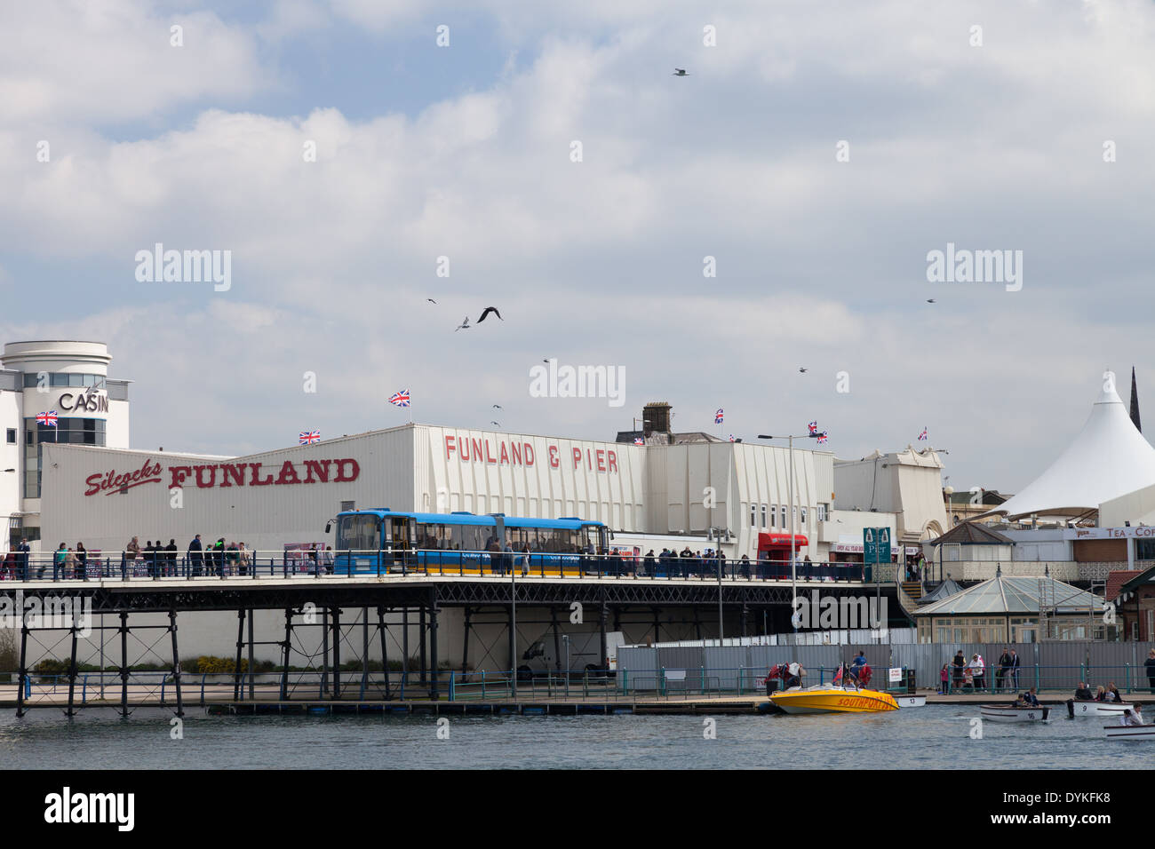 Die Silcock Funland auf Southport Promenade Stockfotografie - Alamy