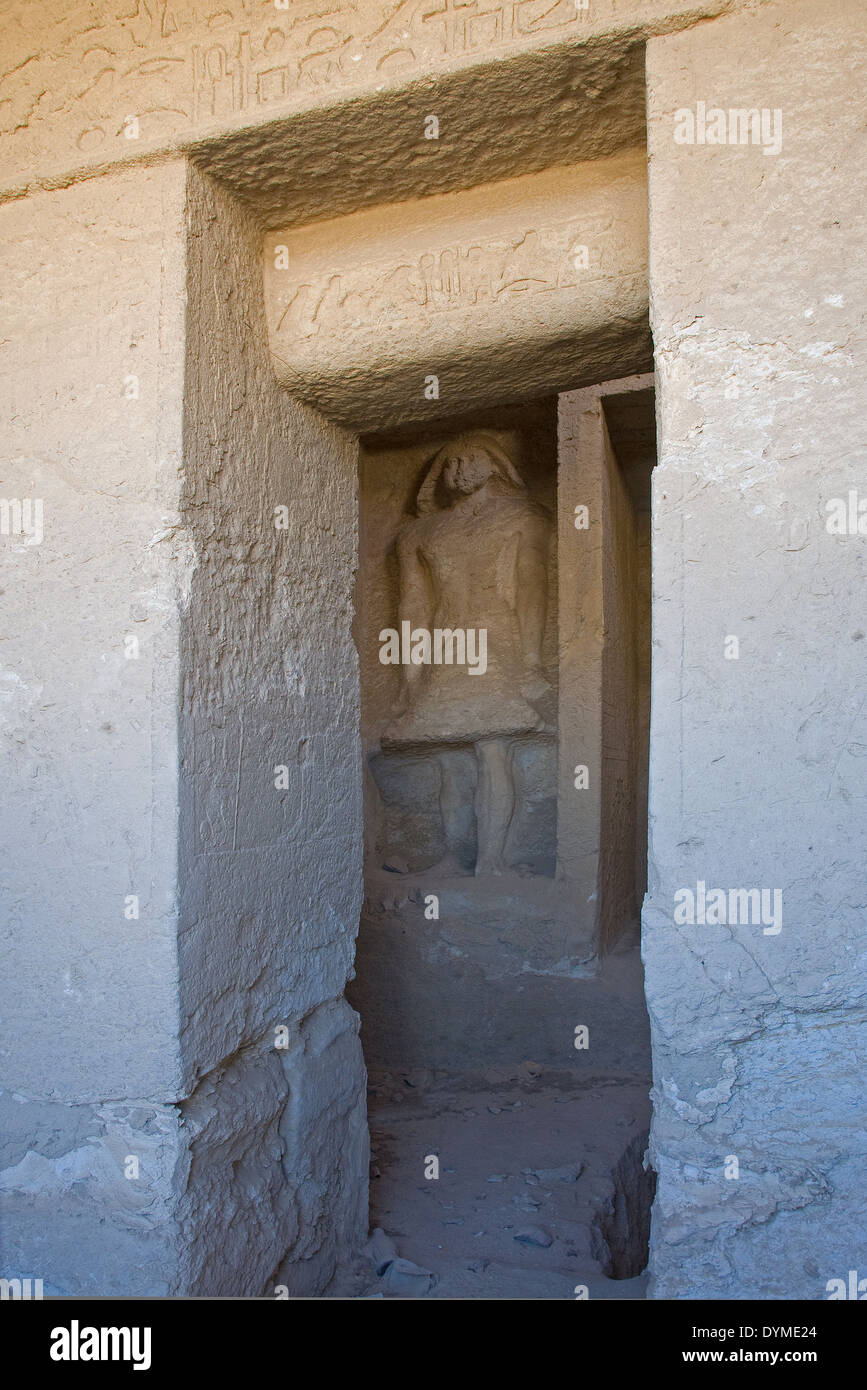Pyramide cheops eingang -Fotos und -Bildmaterial in hoher Auflösung – Alamy