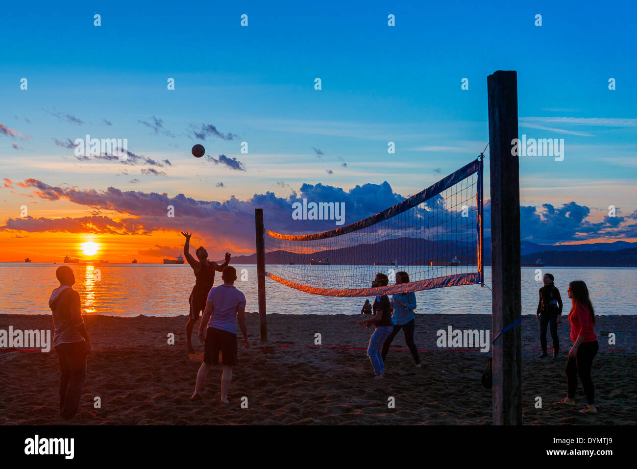 Beach volleyball spiel -Fotos und -Bildmaterial in hoher Auflösung – Alamy