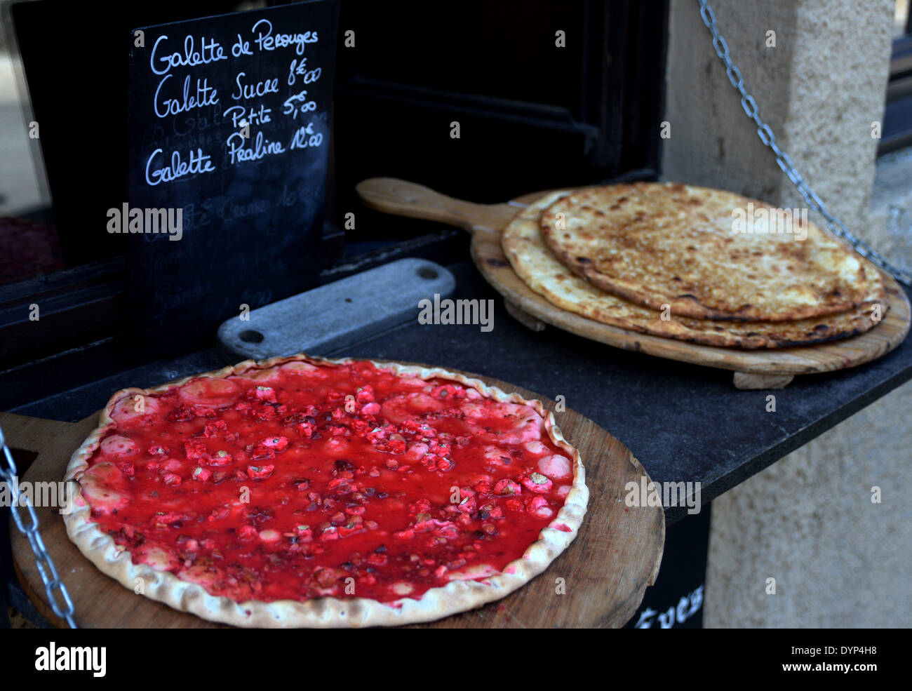 Galette de perouges -Fotos und -Bildmaterial in hoher Auflösung – Alamy
