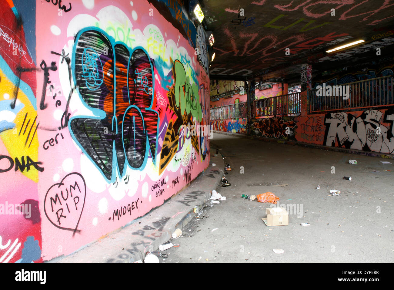 London graffiti -Fotos und -Bildmaterial in hoher Auflösung – Alamy