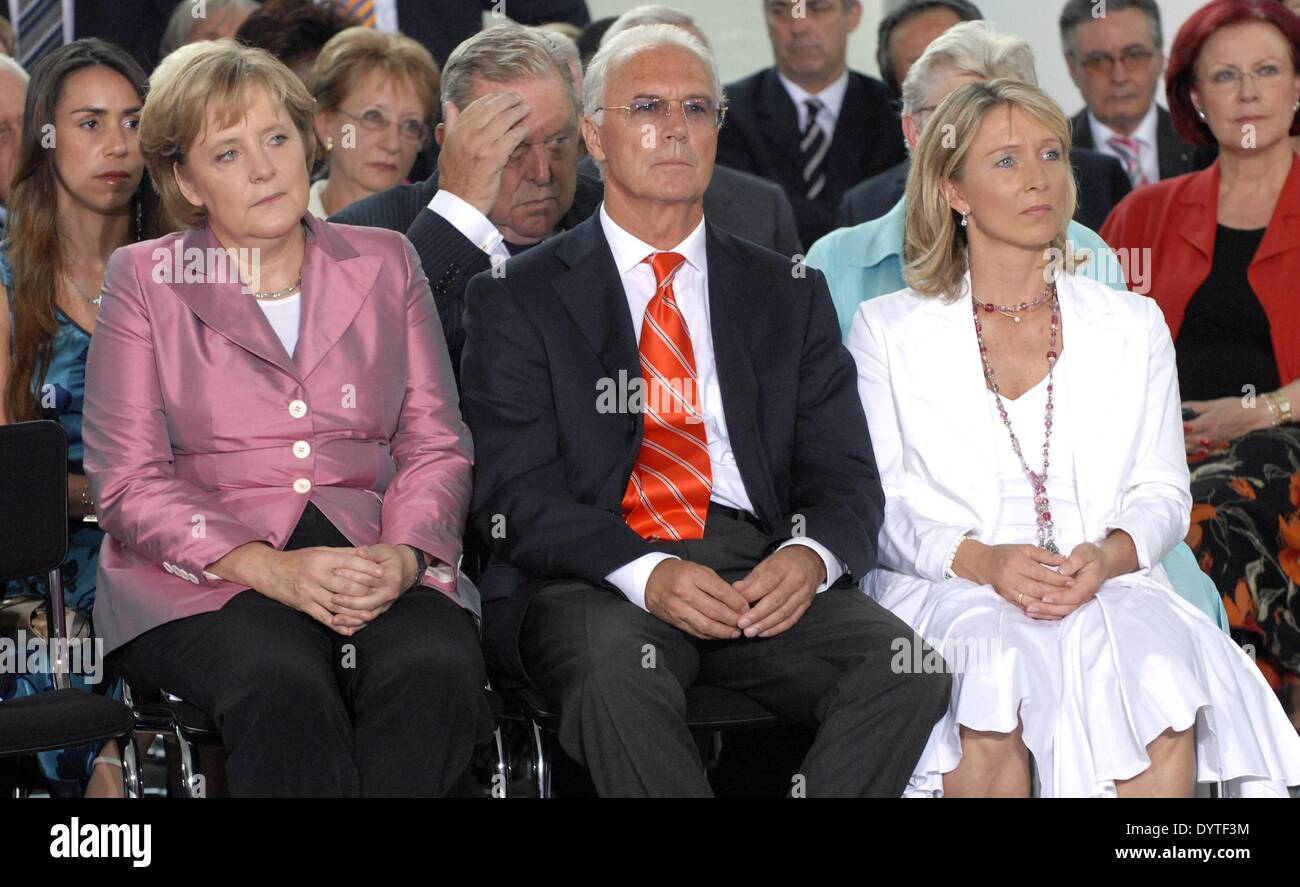 Bundeskanzler franz beckenbauer -Fotos und -Bildmaterial in hoher ...