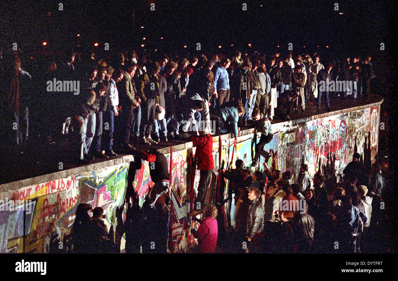 Um mitternacht zwischen dem 09 und dem 10 11 1989 -Fotos und ...