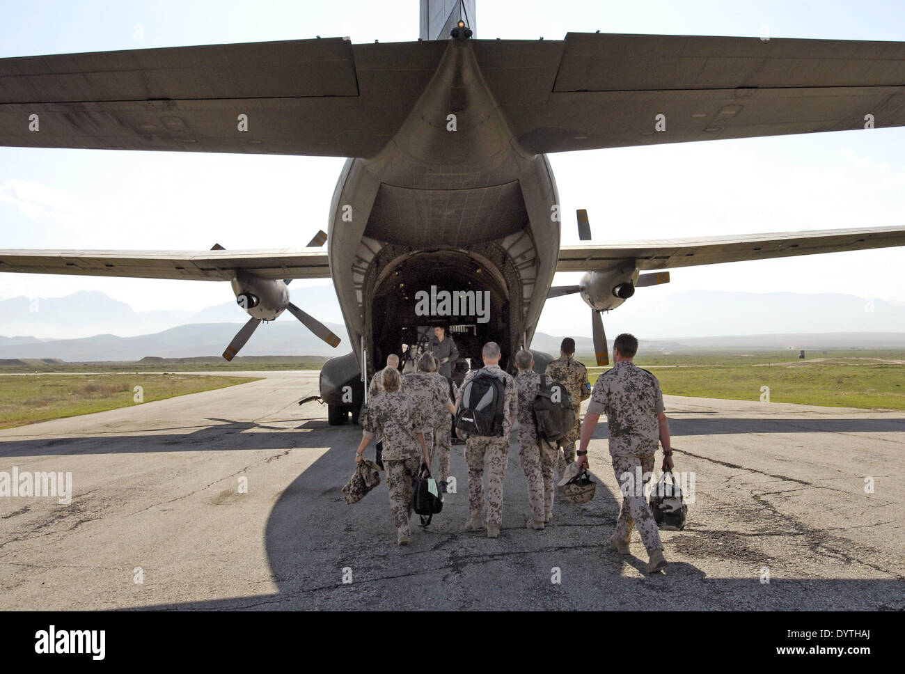 2009 die soldaten -Fotos und -Bildmaterial in hoher Auflösung – Alamy