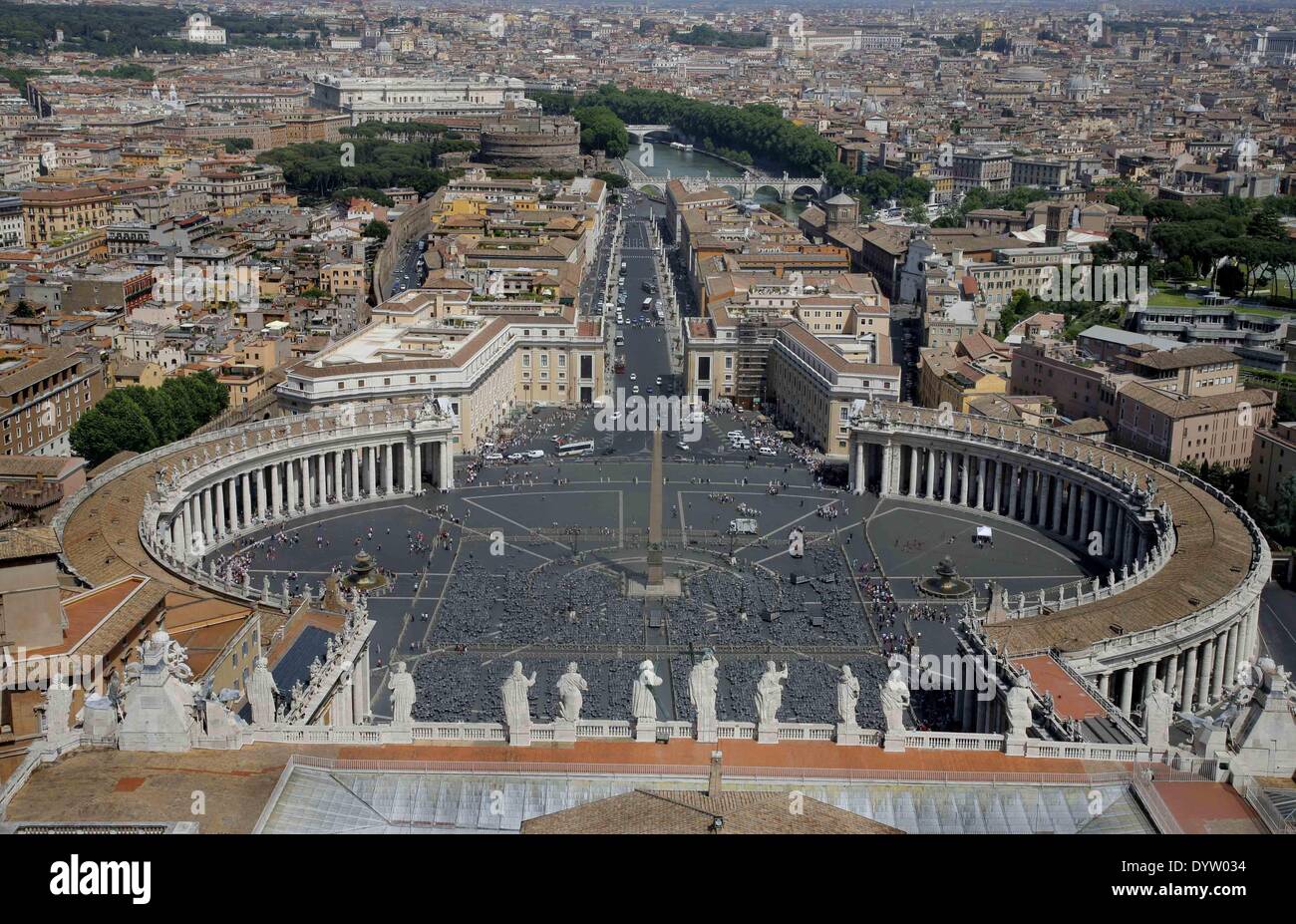 Saint peters square -Fotos und -Bildmaterial in hoher Auflösung – Alamy