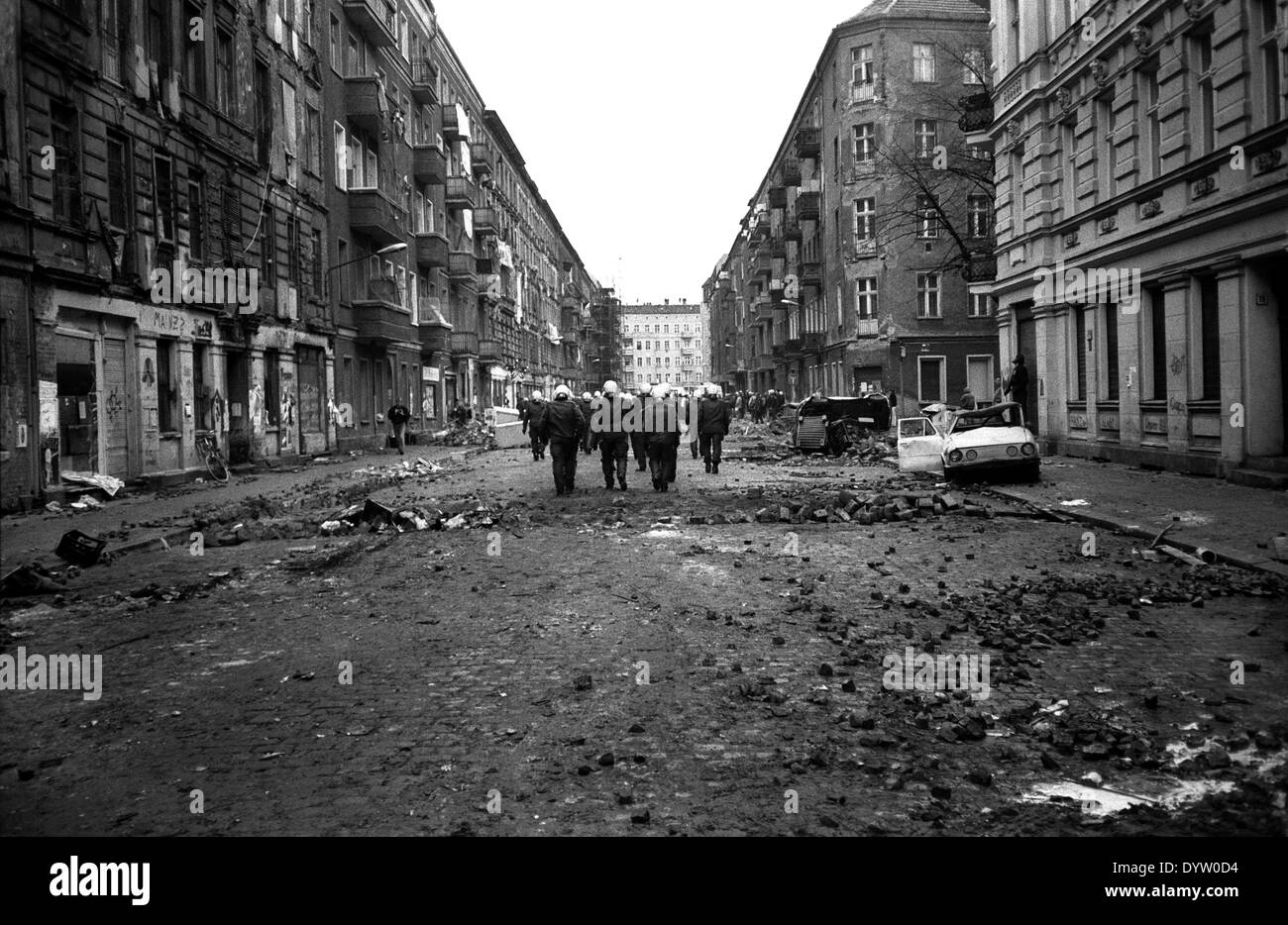 Polizei deutschland 1990 -Fotos und -Bildmaterial in hoher Auflösung ...