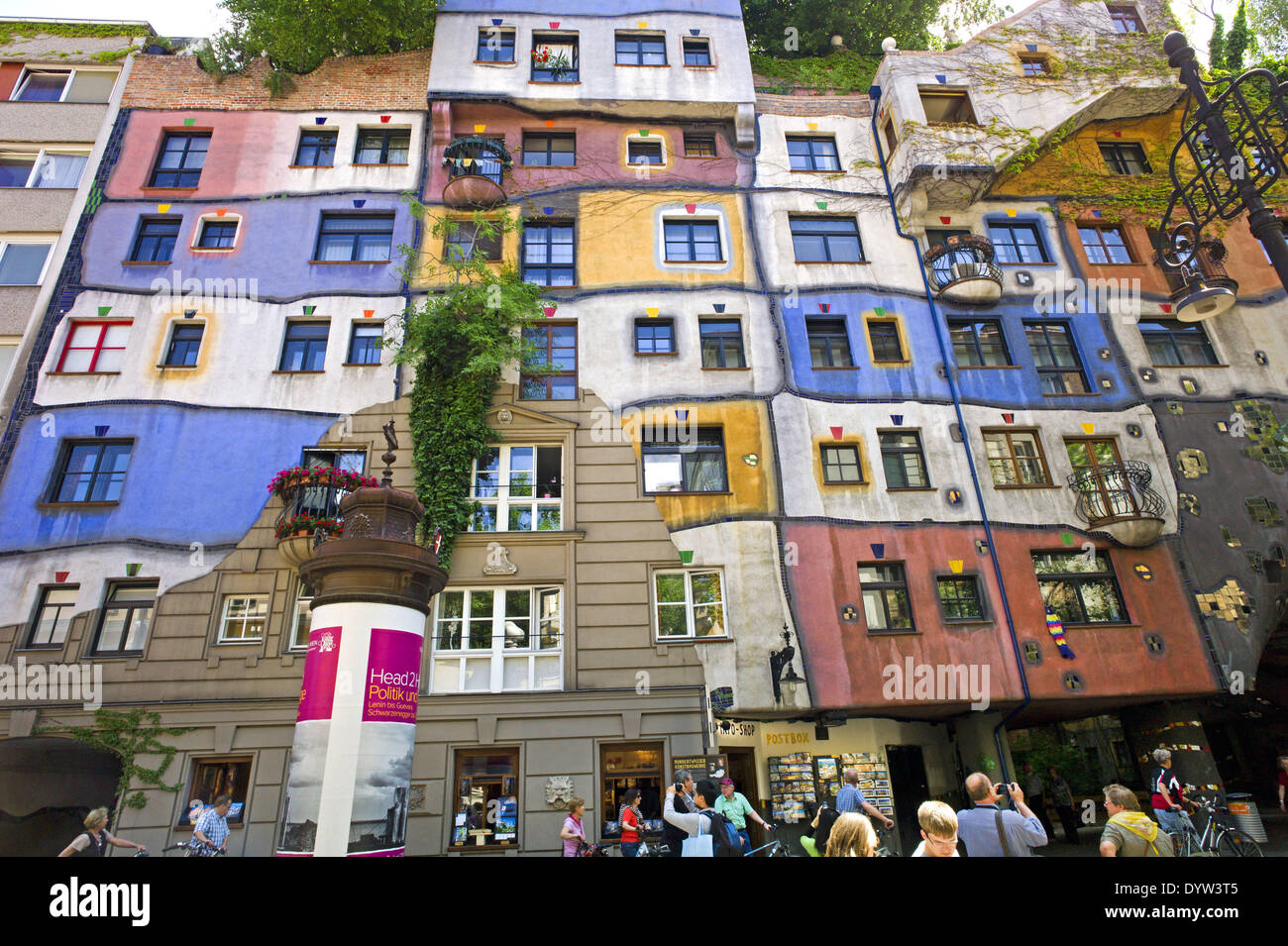 Friedensreich hundertwasser 1985 -Fotos und -Bildmaterial in hoher ...