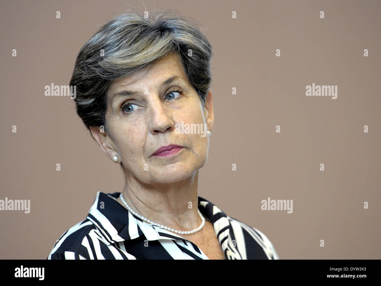 Isabel bussi allende -Fotos und -Bildmaterial in hoher Auflösung – Alamy