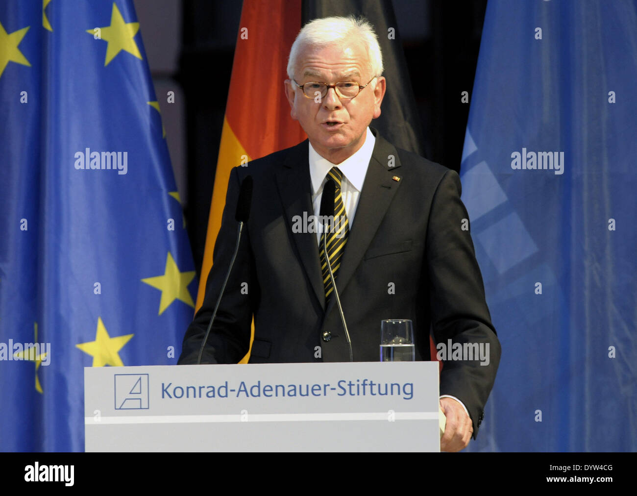 Hans helmut -Fotos und -Bildmaterial in hoher Auflösung – Alamy