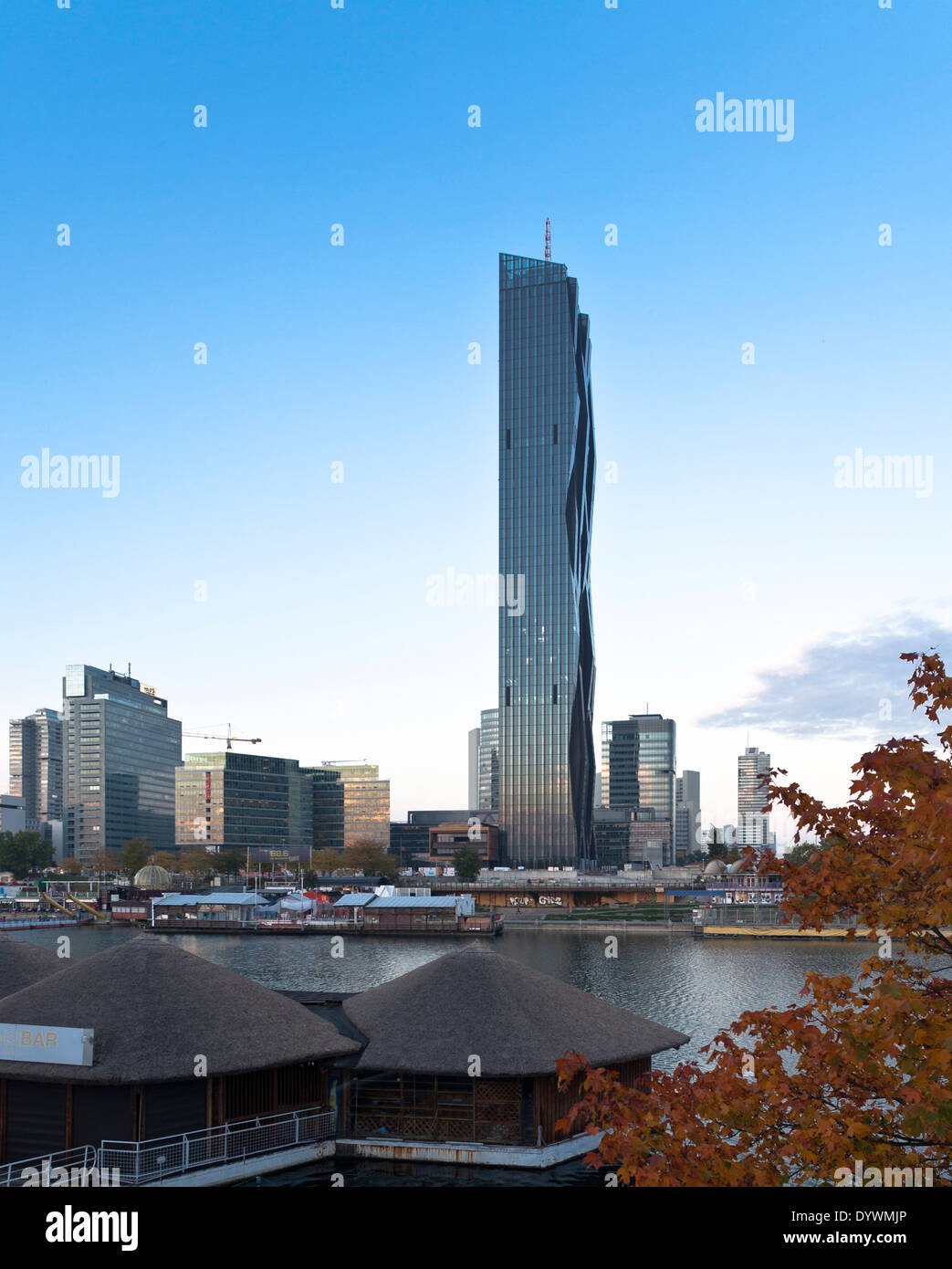 Donau stadt mit dc turm -Fotos und -Bildmaterial in hoher Auflösung – Alamy