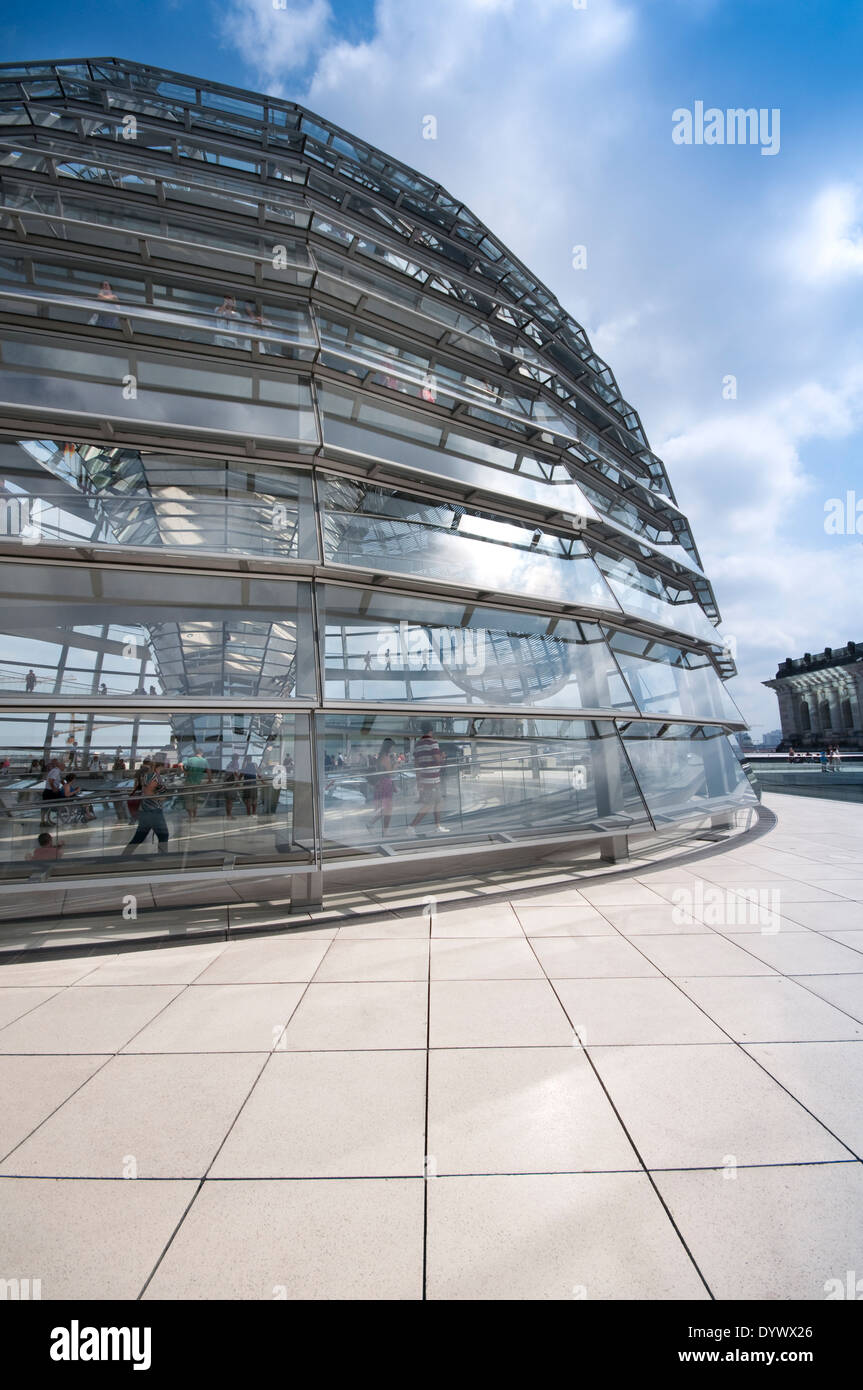 Berlin reichstag kuppel -Fotos und -Bildmaterial in hoher Auflösung – Alamy