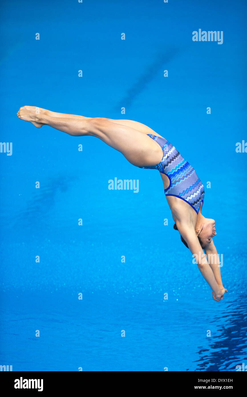 London, UK. 26. April 2014. Laura SANCHEZ 3m Sprungbrett Frauen ...