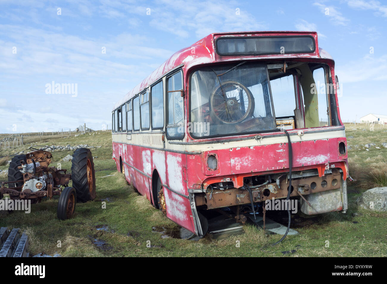 Verrosten rostige verlassene wrack wracks alt -Fotos und -Bildmaterial ...