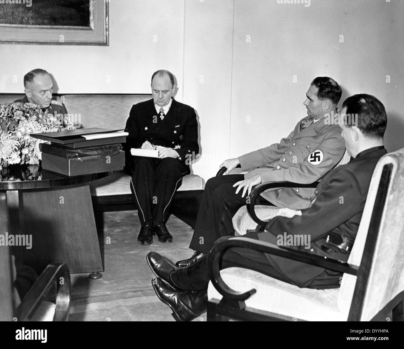 Rudolf hess 1939 -Fotos und -Bildmaterial in hoher Auflösung – Alamy
