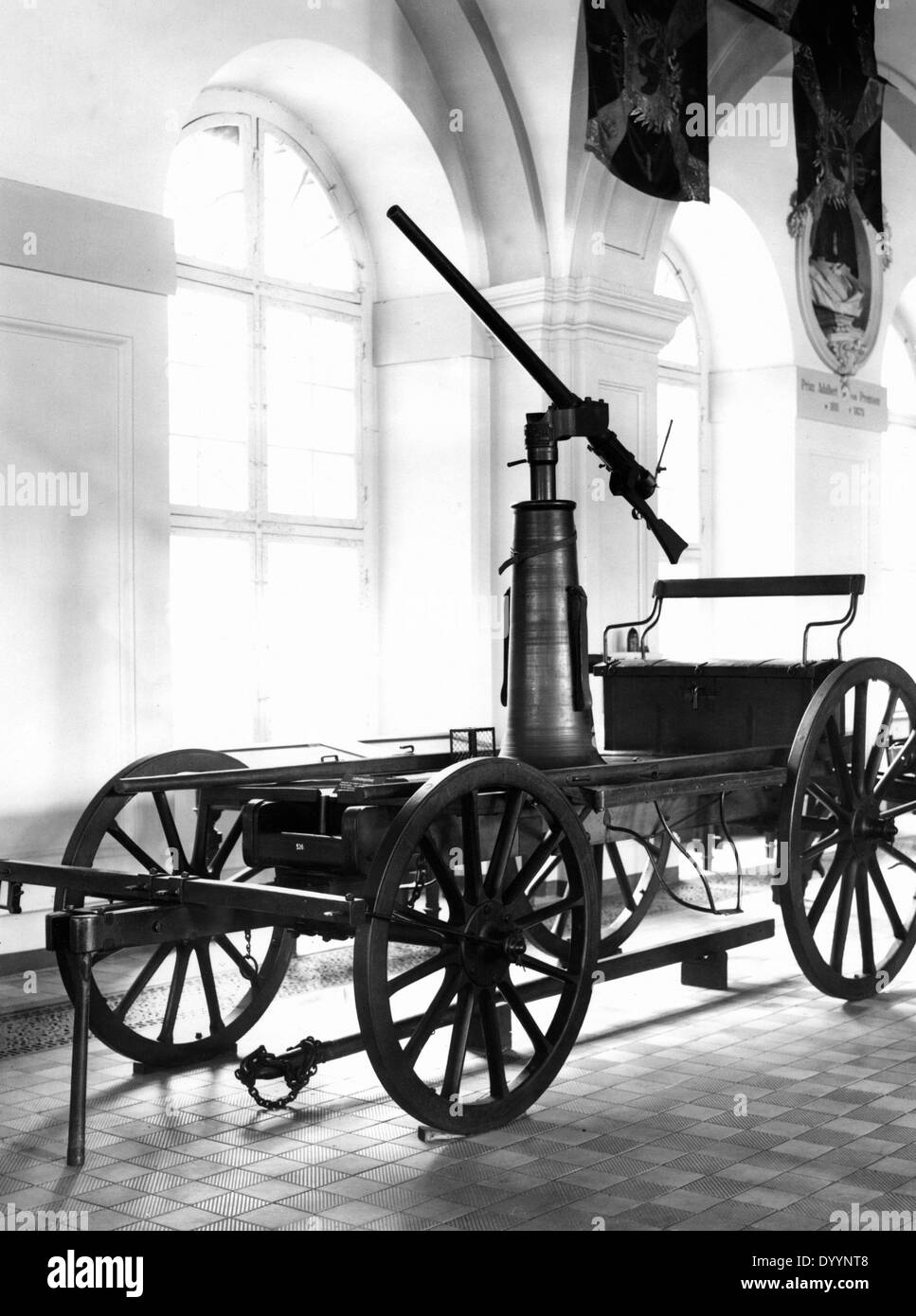 Gun armament artillery -Fotos und -Bildmaterial in hoher Auflösung – Alamy