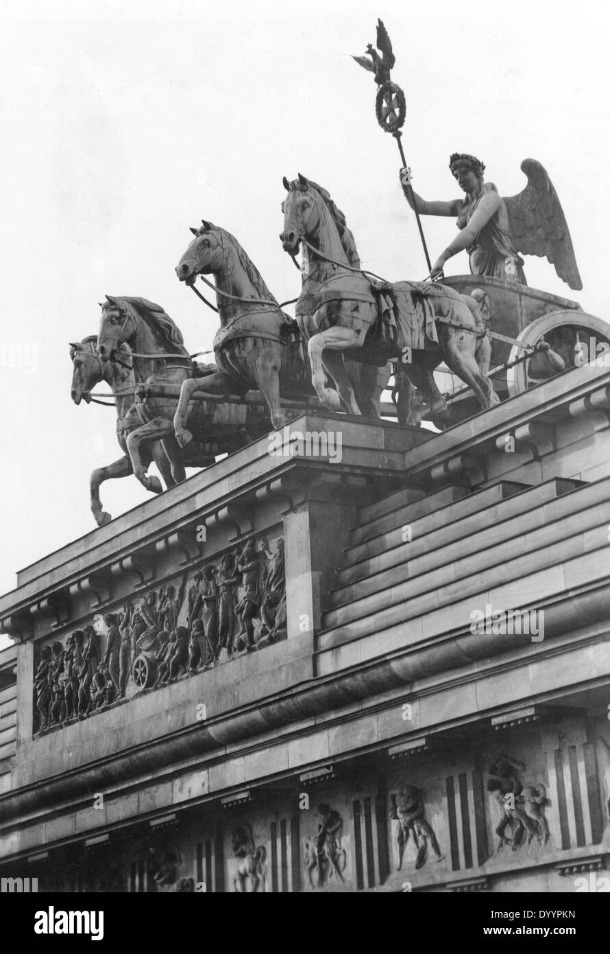 Brandenburger tor berlin 1945 Schwarzweiß-Stockfotos und -bilder - Alamy
